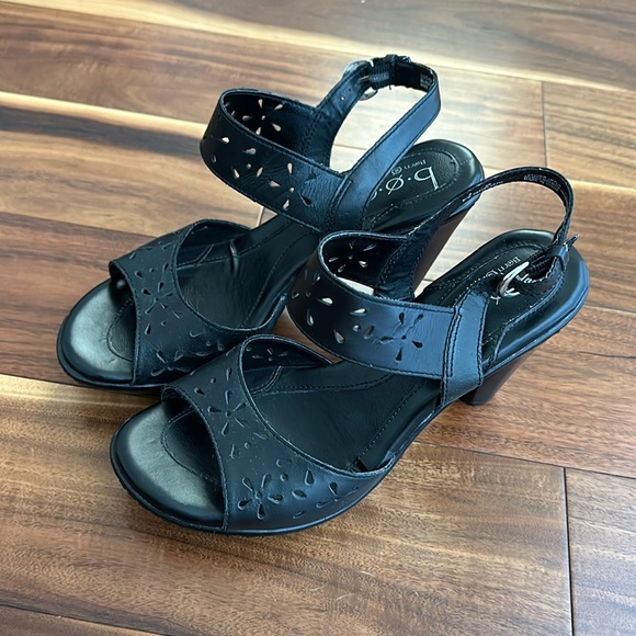 boc | Shoes | Boc Born Boconcept Black Cutout Floral Leather Slingback ...